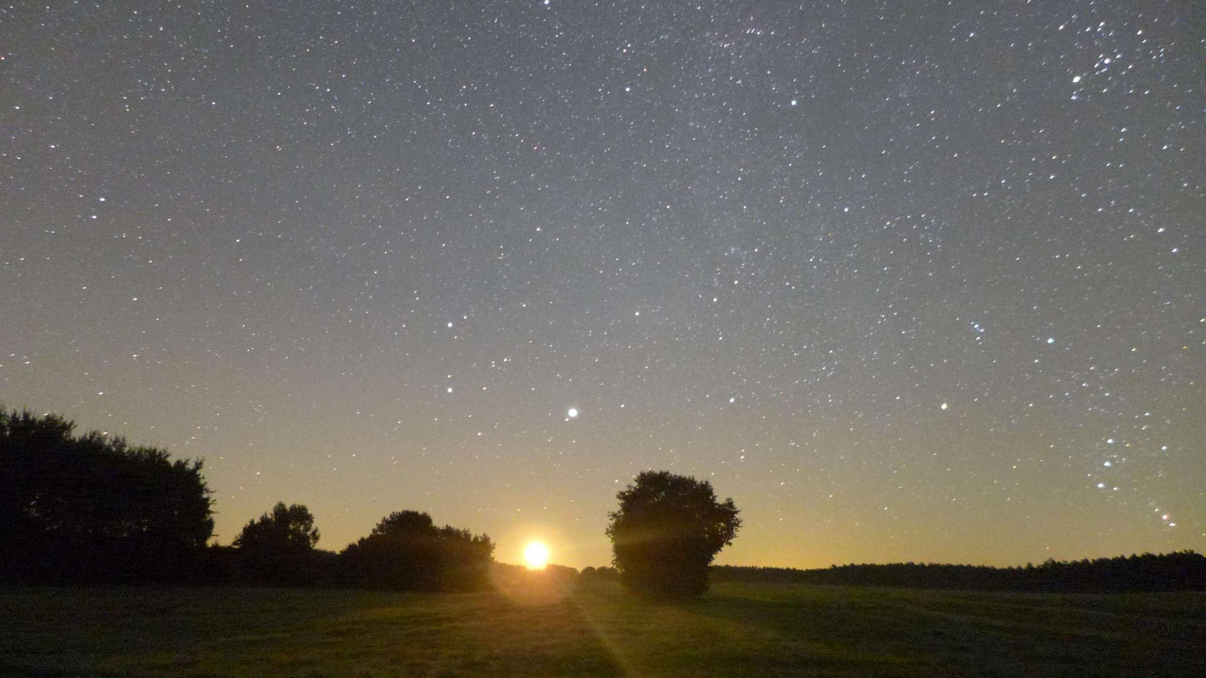 Super-Bright Jupiter Reaches Opposition | Mental Floss