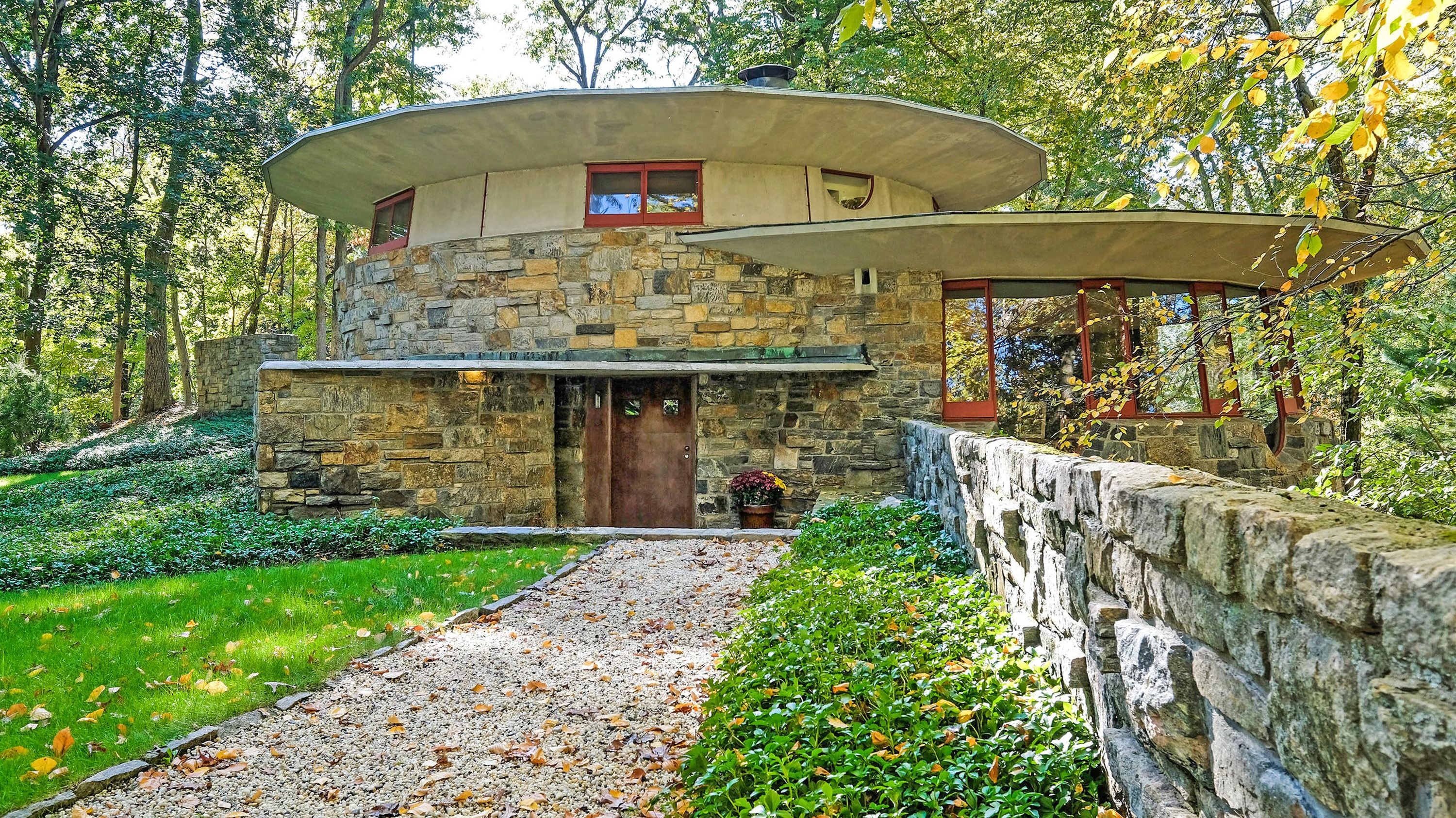 A Rare Frank Lloyd Wright House in Usonia, New York Just Hit the Market | Mental Floss