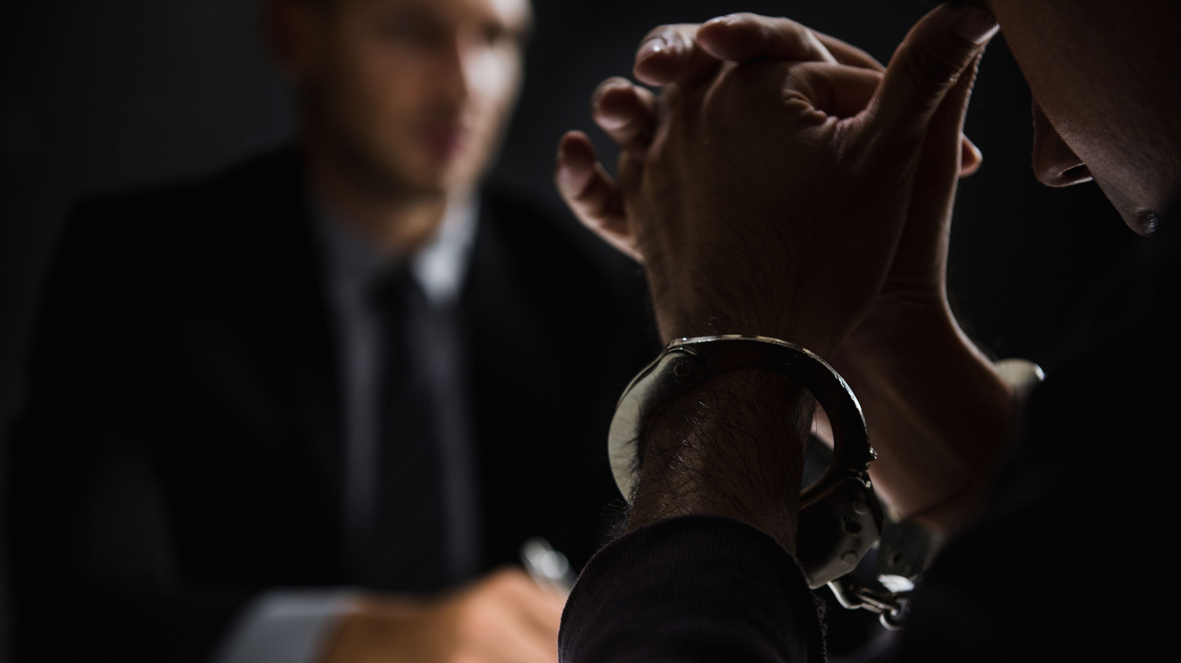 8 Tips for Interviewing a Serial Killer, According to Famed FBI ...