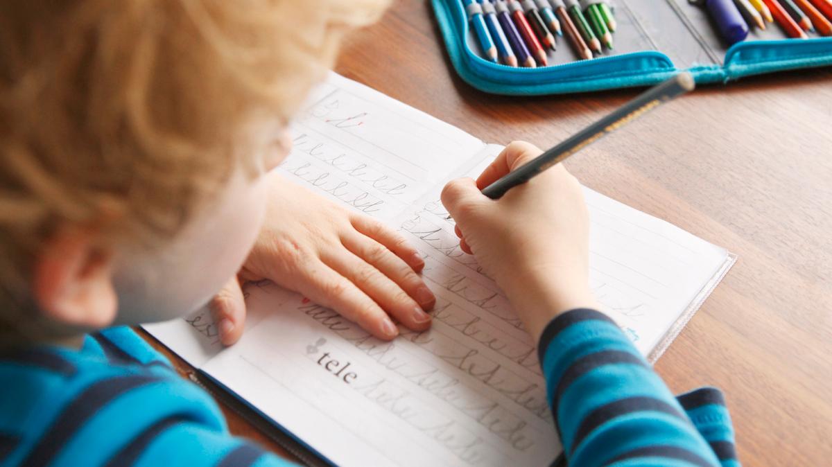 The Case For Cursive 6 Reasons Why Cursive Handwriting Is Good For The Case For Cursive 6 Reasons Why Cursive Handwriting Is Good For