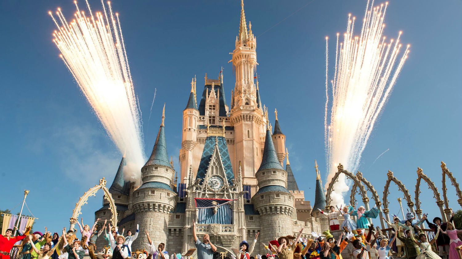 10 Brilliant Disney Theme Park Hacks | Mental Floss