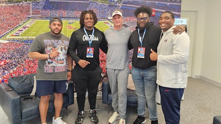 Ole Miss Football Trending to Flip Coveted Georgia Native, LSU Tigers ...