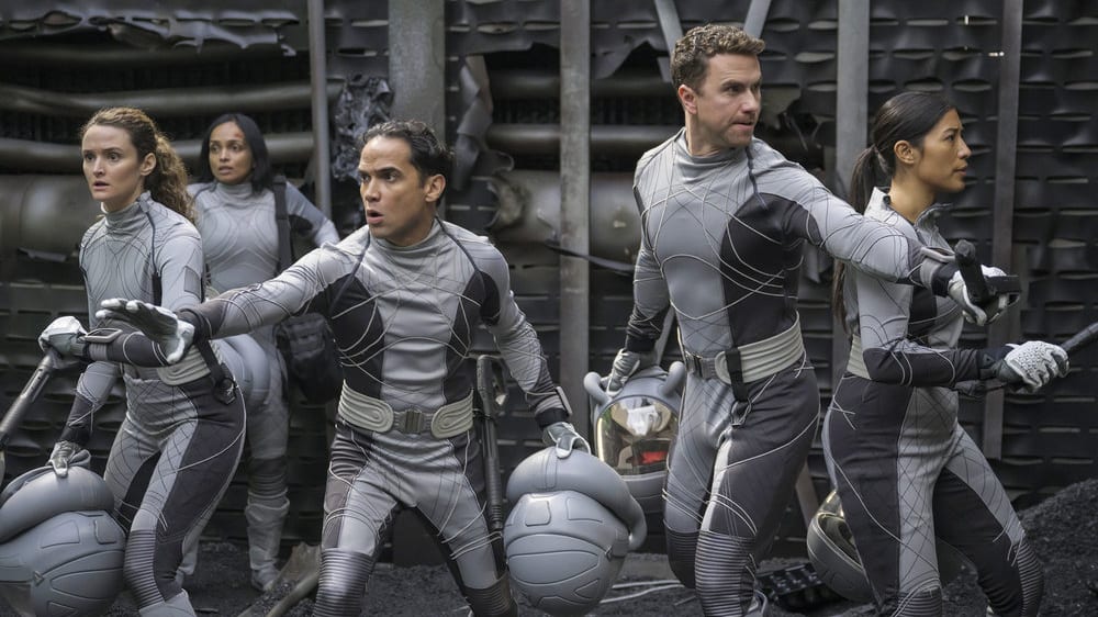 The Ark crew gets an unusual distress call in "Pretty Big Deal": Season ...