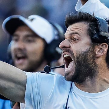 Shedeur Sanders goes back to the classroom for the first time in over a ...