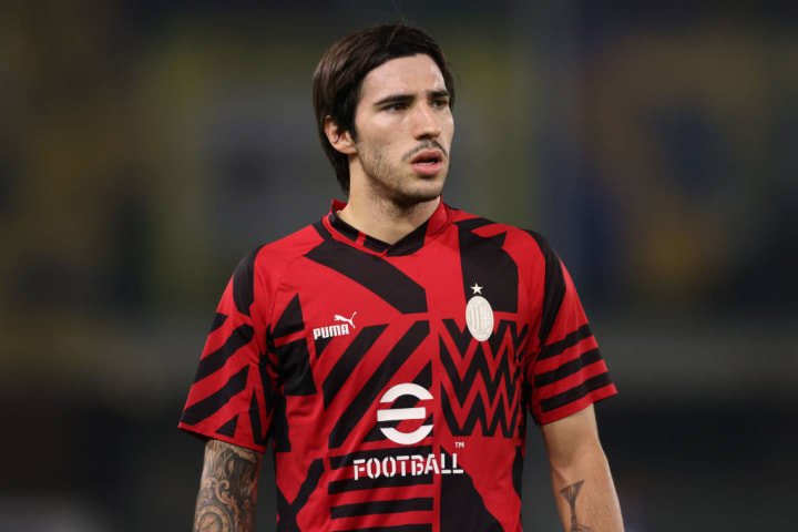 The 25 best central midfielders in world football - ranked - Football ...