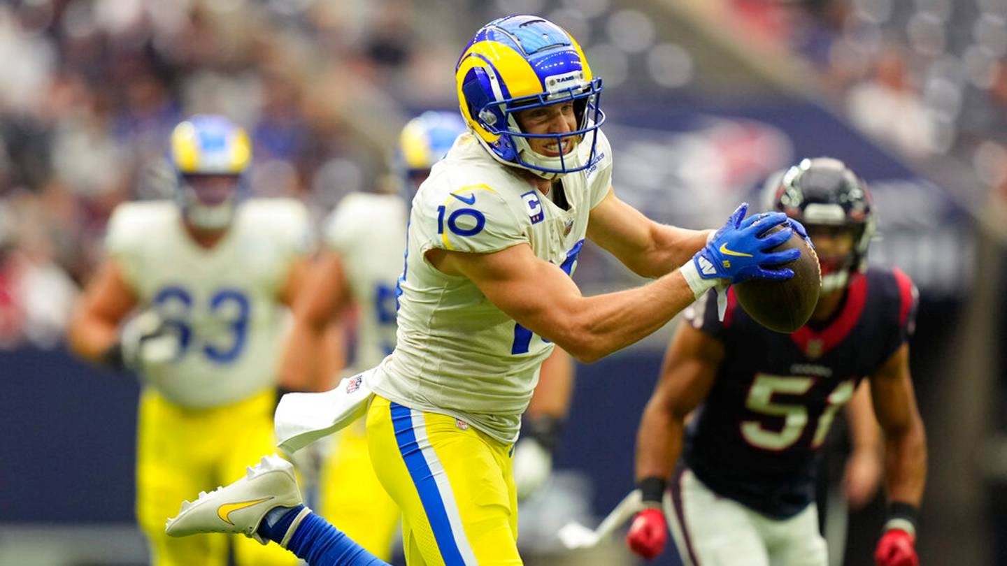 Fantasy Football Pick 4 Strategy How To Draft From The 4th Spot Fantasy Football Pick 4 Strategy How To Draft From The 4th Spot