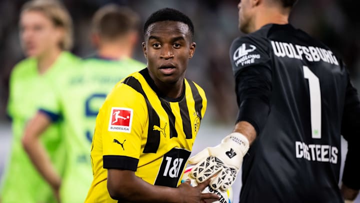 Moukoko rechaza al Dortmund y está más cerca de fichar por el Barcelona