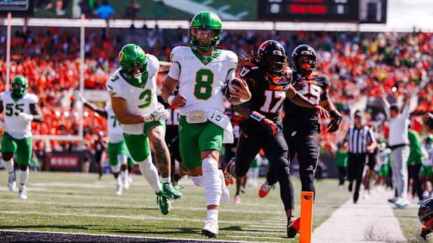 Oregon Ducks Quarterback Dillon Gabriel Passes Bo Nix, Makes NCAA History