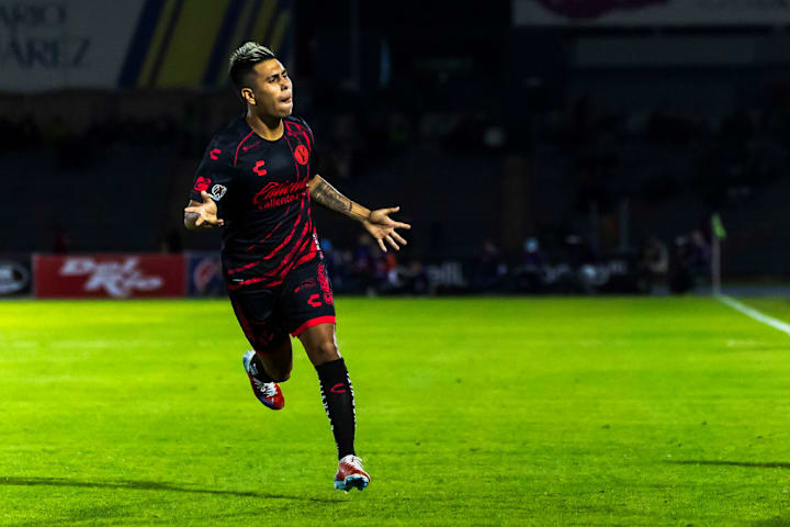 Mercado de fichajes: el precio que aleja a Efraín Álvarez del América