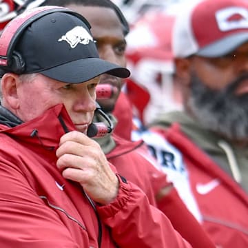 Arkansas Razorbacks booster attempts to quiet down viral Bobby Petrino ...