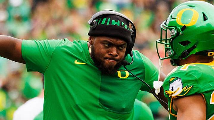 Oregon Coach Ross Douglas Playing Critical Role In Pursuit To Flip Utah ...