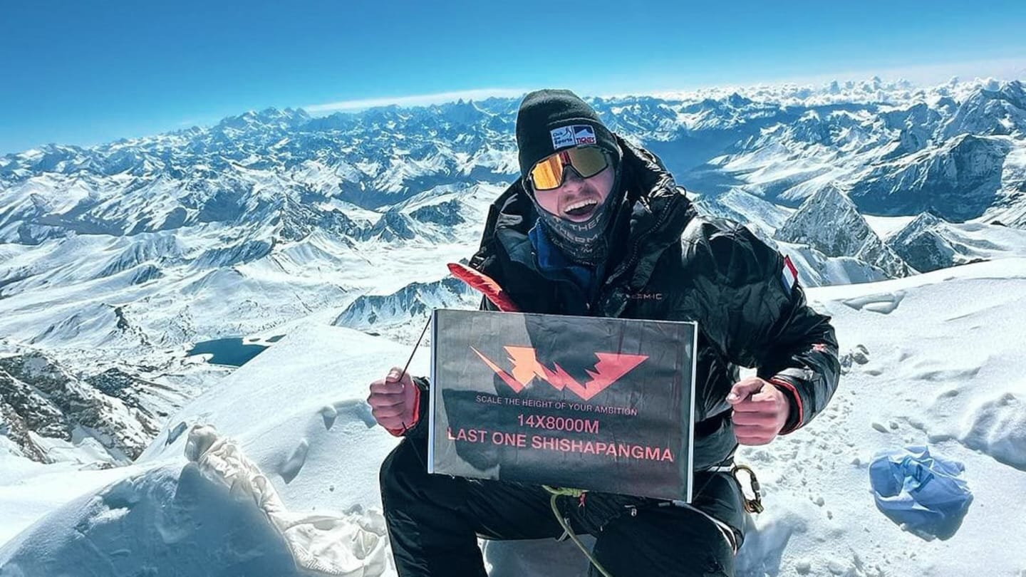 .French Mountaineer Breaks Record Climbing All 14 Peaks of 8,000-Meter ...