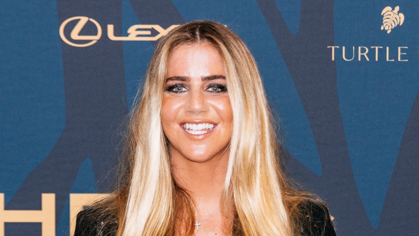 Surfer Caroline Marks Gives Behind the Scenes Look At Olympic Surfing ...