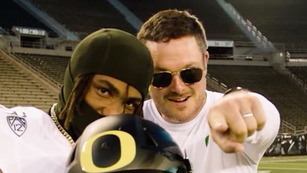 Oregon Ducks Dominate Signing Day: Add Top Receivers Dakorien Moore, Dallas Wilson