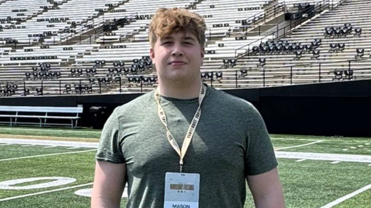 Son of Former Super Bowl Champion Linebacker Locks In Visit to West ...
