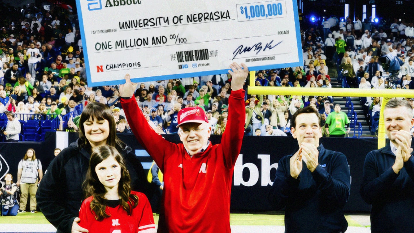 Nebraska Wins the Abbott/Big Ten Blood Drive Competition
