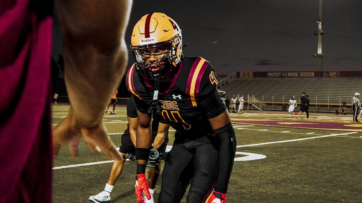 Batman Returns: Huskies Gain Commitment from Phoenix Safety