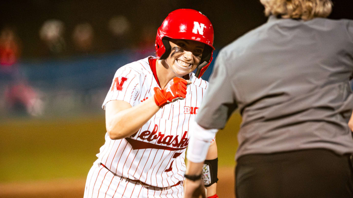 Nebraska’s Ava Kuszak Named Softball America Star of the Week