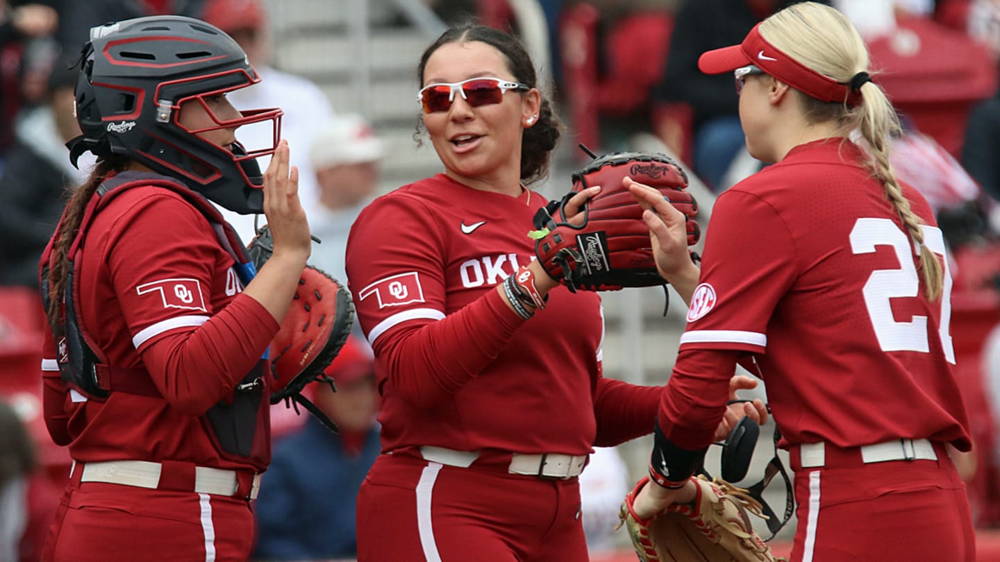 OU Softball: Oklahoma Levels Series With Tennessee