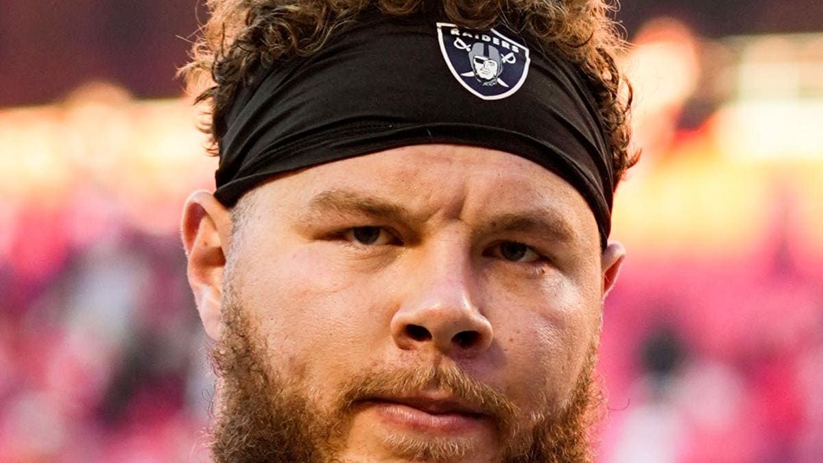 Las Vegas Raiders' Andre James Talks Gardner Minshew II & Aidan O ...