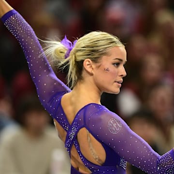 Meet the SI Swimsuit Cover Model: LSU's Livvy Dunne Describes ...