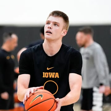 Former Iowa Hawkeyes RB Earns Massive Outlook With New Big 12 Team