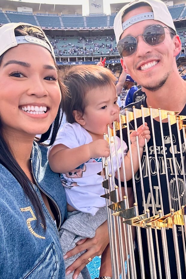 Tommy Edman, wife Kristen's baby adorably tries eating World Series trophy