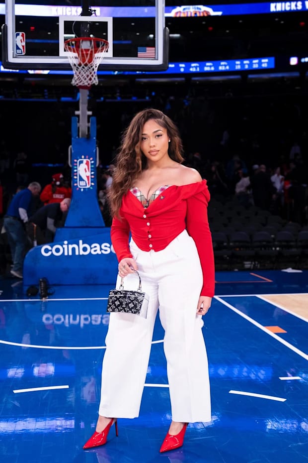 Karl-Anthony Towns’ gf Jordyn Woods brings heat to Florida in sizzling ...