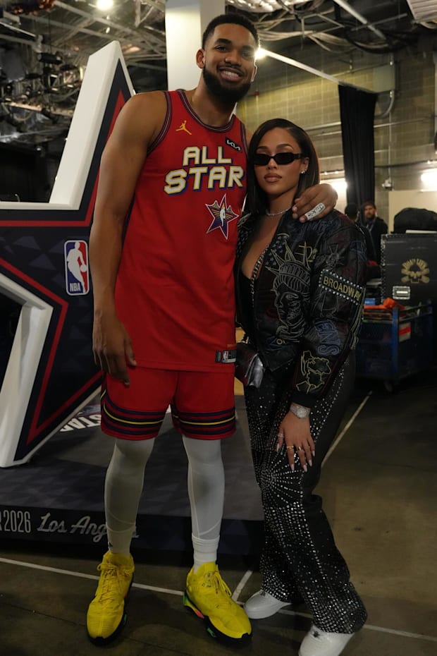 Karl-Anthony Towns’ gf Jordyn Woods brings heat to Florida in sizzling ...