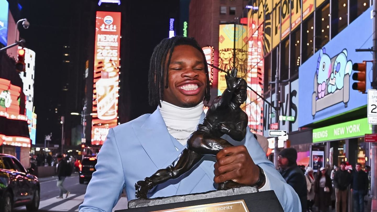 Colorado's Travis Hunter Surprises Younger Brother Trayvis With Stake ...