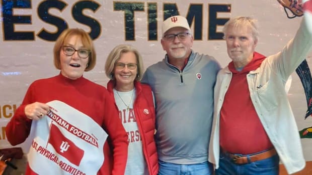 PHOTO GALLERY: Indiana Fans Brave Elements to Support Hoosiers in South ...