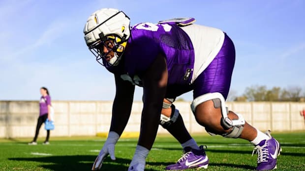 LSU Football Defensive Lineman, Texas Longhorns Transfer No Longer With ...