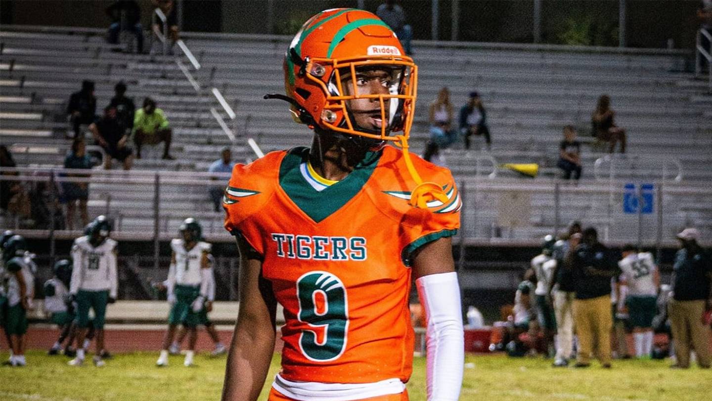 One Of South Florida's Top High School Quarterbacks Transferring To 6A ...
