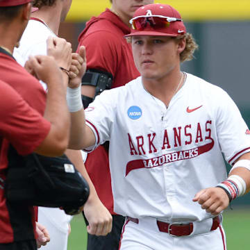 Which Arkansas Razorbacks are projected in 2025 NBA mock draft?