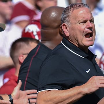 Arkansas Razorbacks defensive coordinator Travis Williams praised by ...