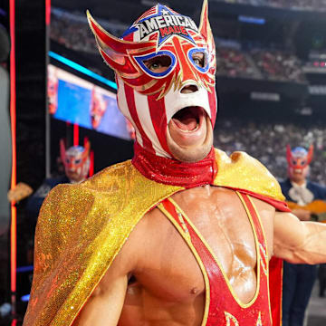 10 Shortest WWE Wrestlers Of All Time