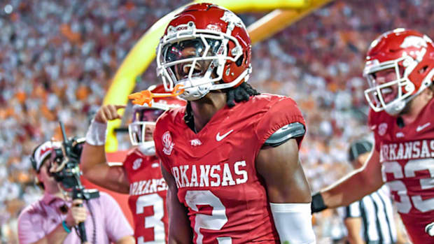 Can Singleton Lead Razorbacks to Another Game-Winning Drive?