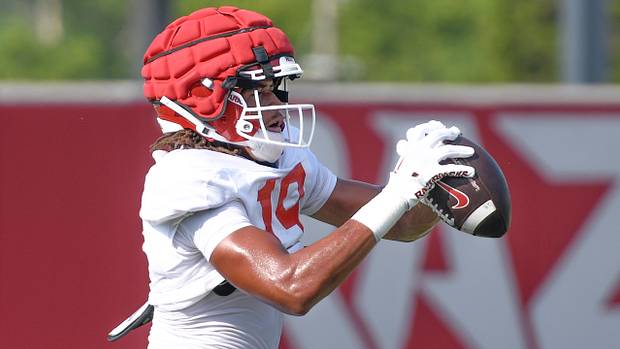 Antonio Jordan got Fouch's attention with big block in Arkansas ...