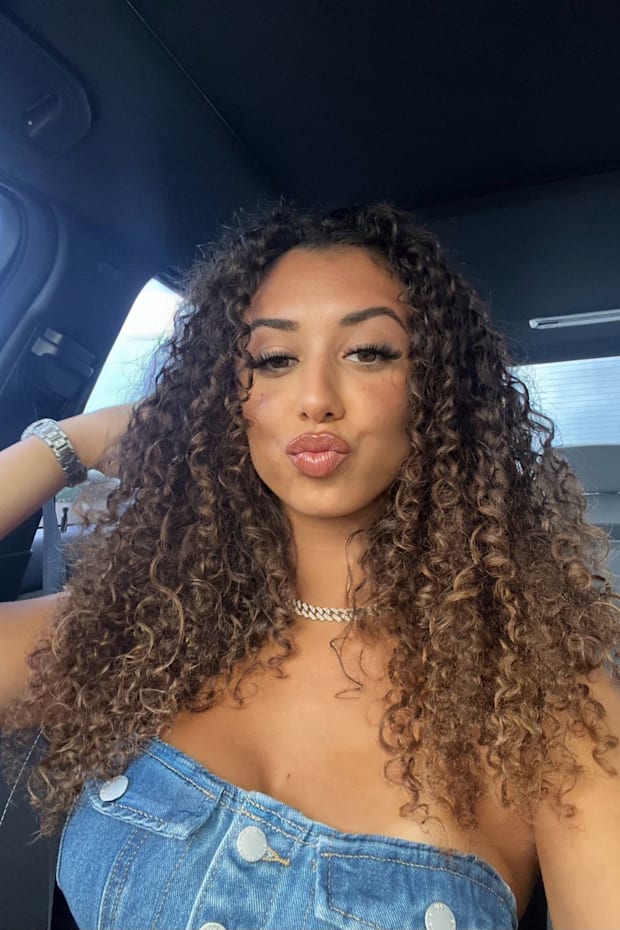 Gianna Carmona enjoys Pittsburgh Steelers game as Justin Fields rumors grow