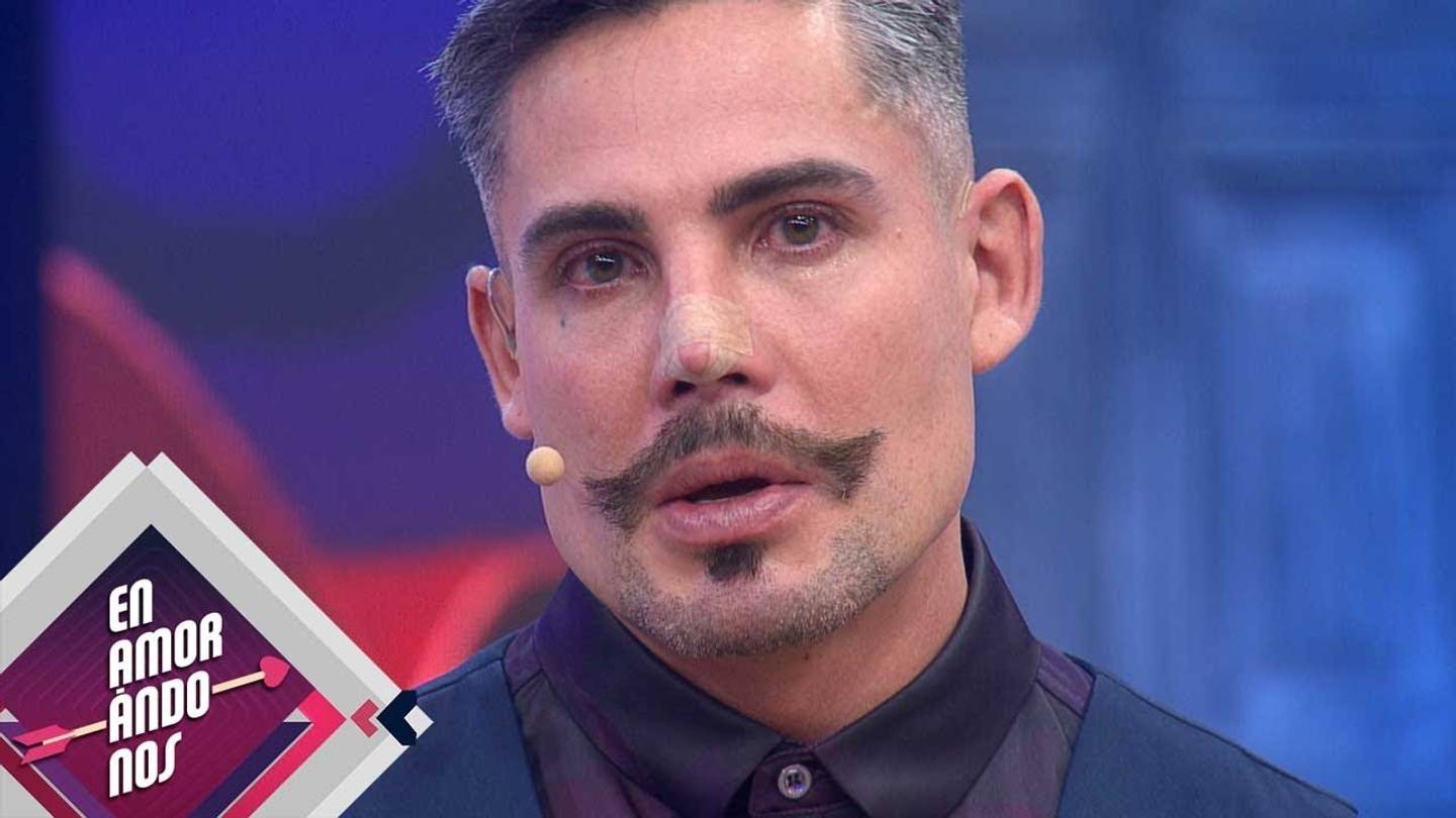 Adrian Cue reaparece tras fin de Enamorándonos