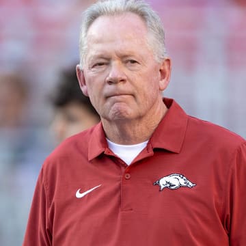 Petrino may have locked down new Razorbacks' defensive line coach