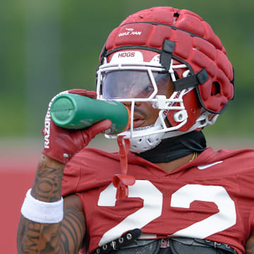 Razorbacks hoping for more than two linebackers