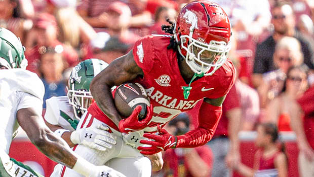 Arkansas Razorbacks lose ground for coveted transfer defensive back