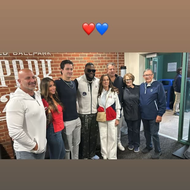 Roman Anthony's sister Lia flexes behind-the-scenes photos from viral ...