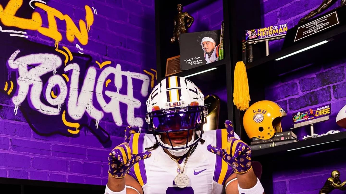 LSU Football and Oregon Ducks Battling at Top for No. 1 Available ...