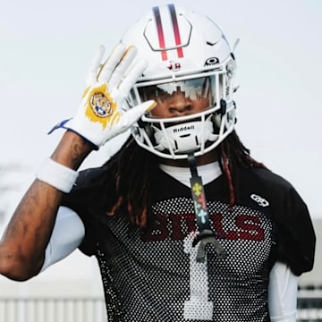 Five-Star Oregon Ducks Commit Visiting LSU Football for Florida Gators ...