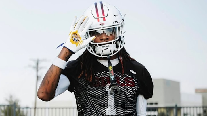 LSU Football, Oregon Ducks and Oklahoma Sooners Among Finalists for ...