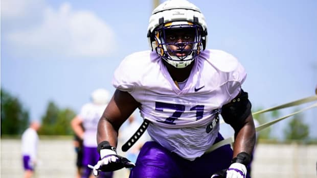 LSU Football Offensive Lineman, Louisiana Native Has Brian Kelly's ...