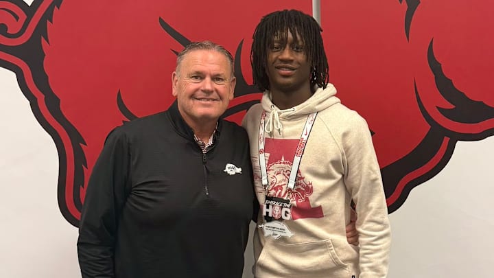 Razorbacks make recruiting inroads with Oklahoma rising sophomore