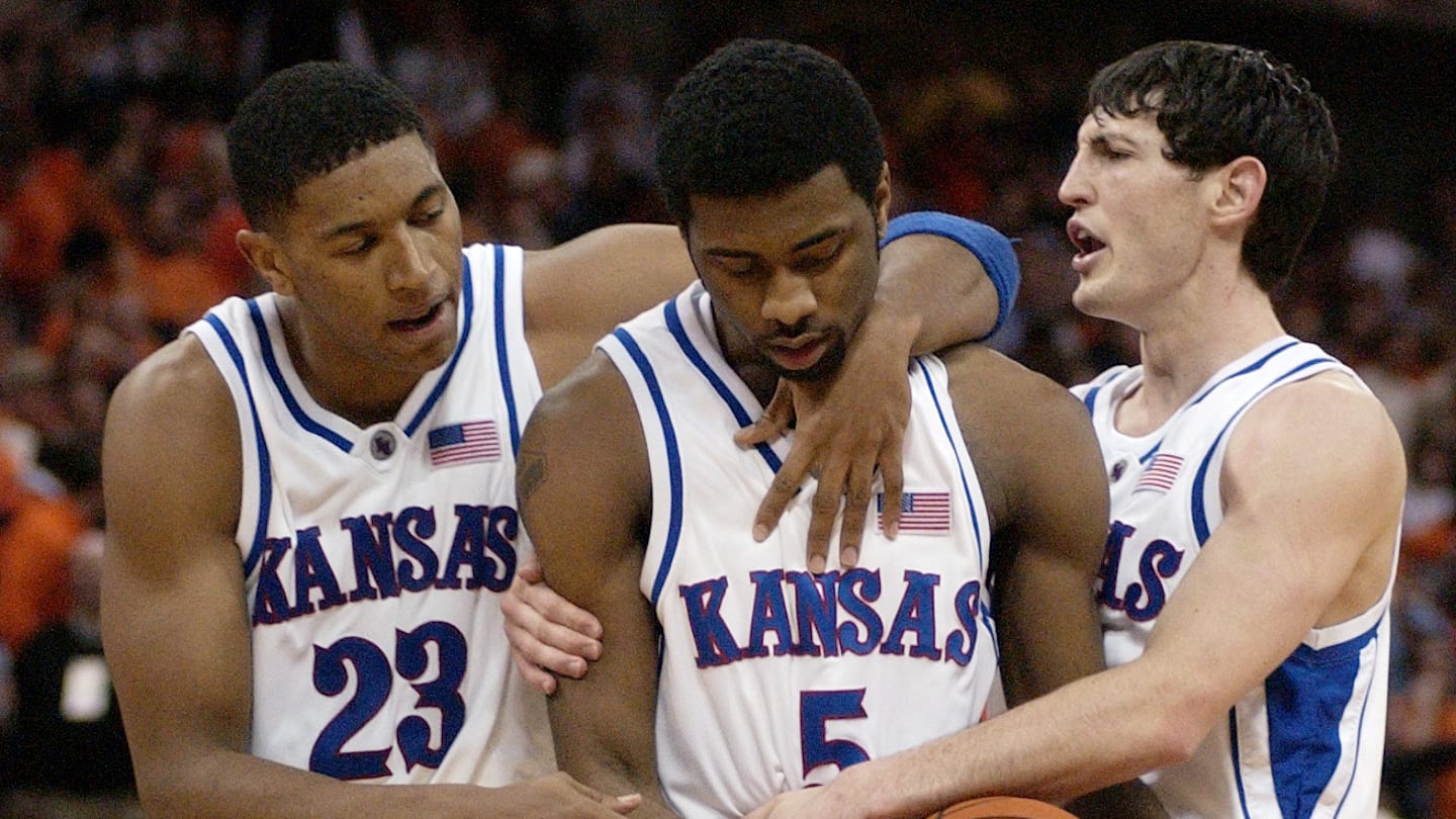 Kansas basketball brings back beloved circus font uniforms